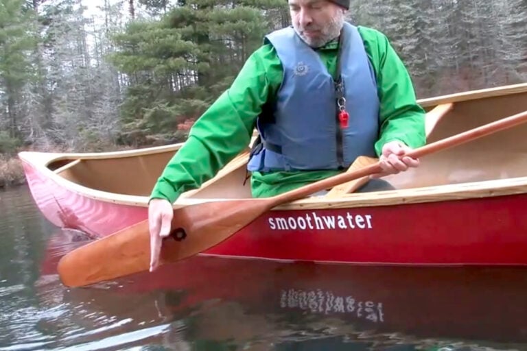 Learn How To J-Stroke With This Helpful Guide - Paddling Magazine