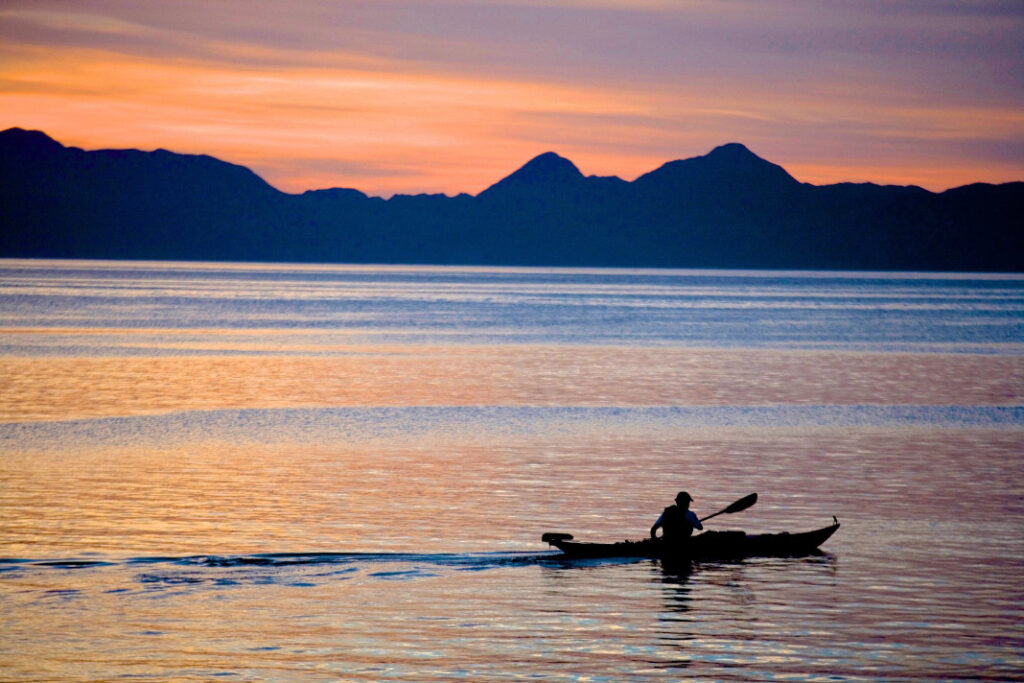6 Spectacular Kayaking Experiences In Loreto And Baja Sur- Paddling ...